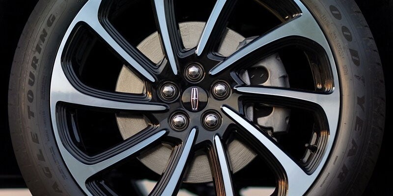 New Braunfels, Texas Lincoln Car Dealership - Bluebonnet